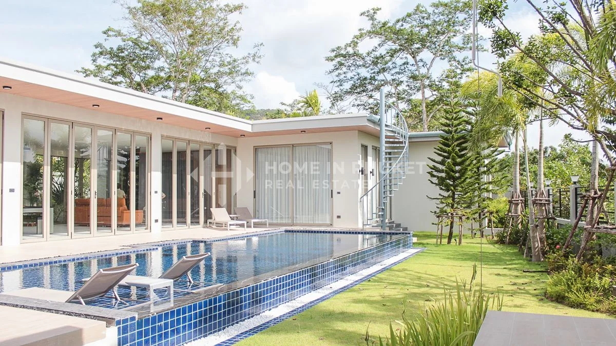 Contemporary 3-Bedroom Pool Villa in Si Sunthon - Home In Phuket